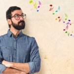 ¿Qué es la alucinación musical? (tinnitus musical) - Info acúfenos